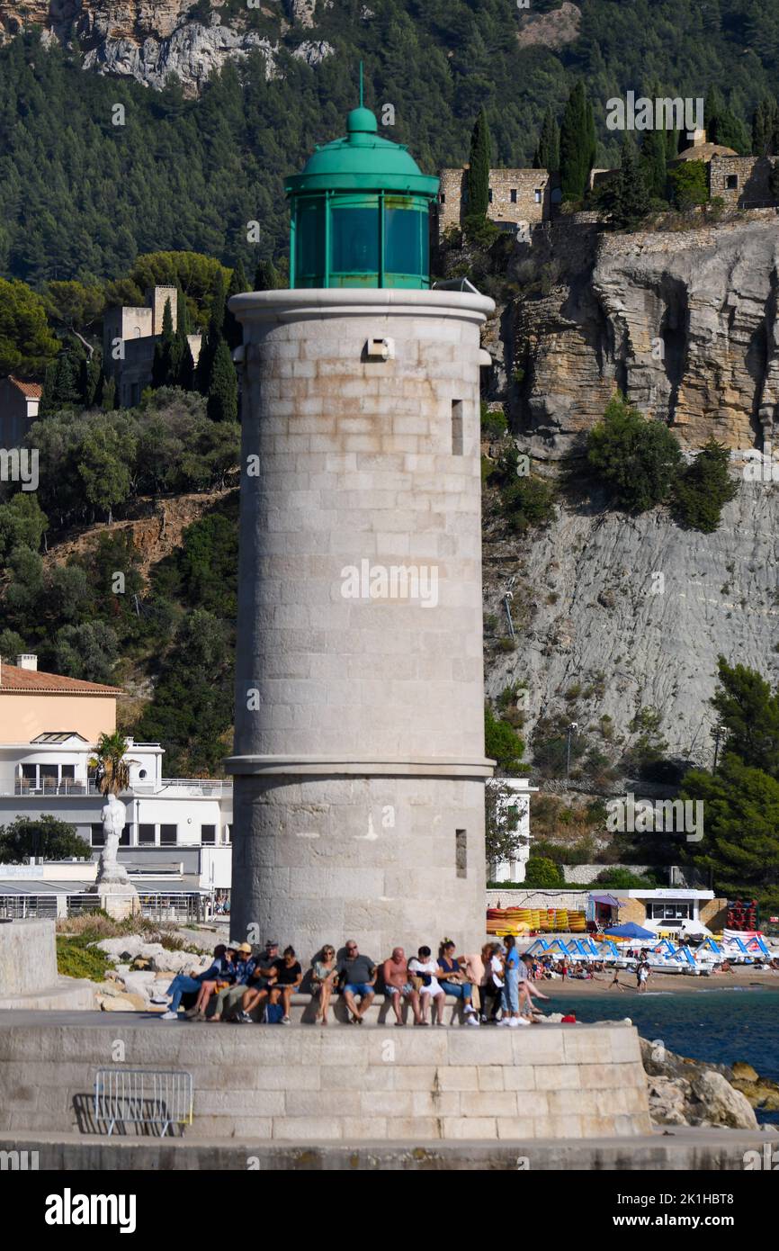 Harbour cassis south france hi-res stock photography and images - Alamy