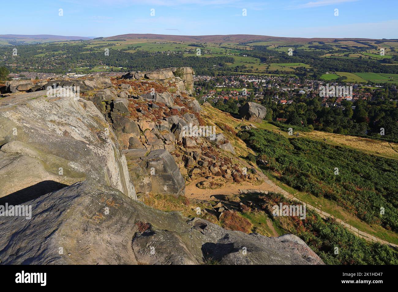 Cow & Calf Rocks on Ilkley Moor in West Yorkshire Stock Photo - Alamy