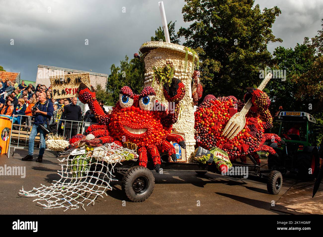 Fruit parade tiel hi-res stock photography and images - Alamy