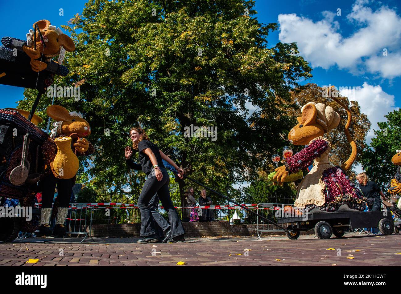 Fruit parade tiel hi-res stock photography and images - Alamy