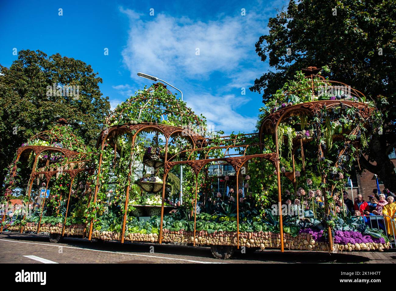 A view of the second winner float, a sustainable float called 'Maas en ...