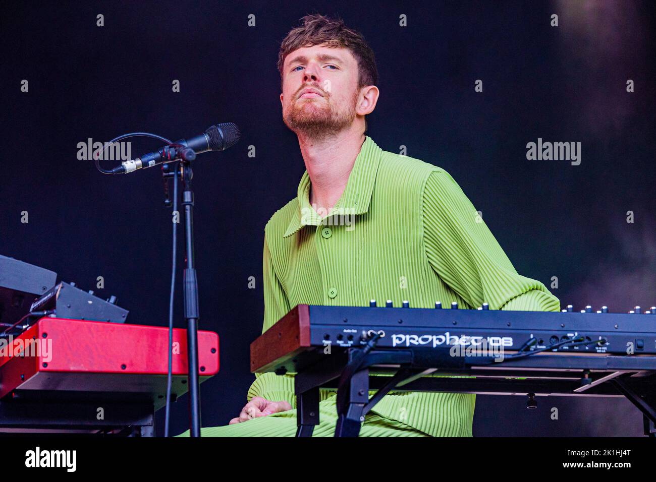 James blake drummer hi-res stock photography and images - Alamy