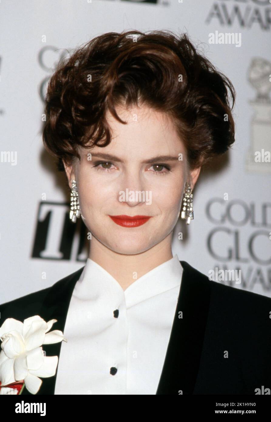 Jennifer Jason Leigh at the 49th Annual Golden Globe Awards, Beverly ...