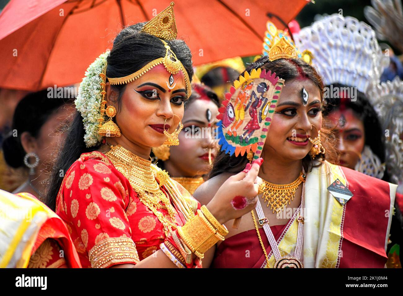 Kolkata, India. 18th Sep, 2022. Models dressed as Hindu deity Durga ...