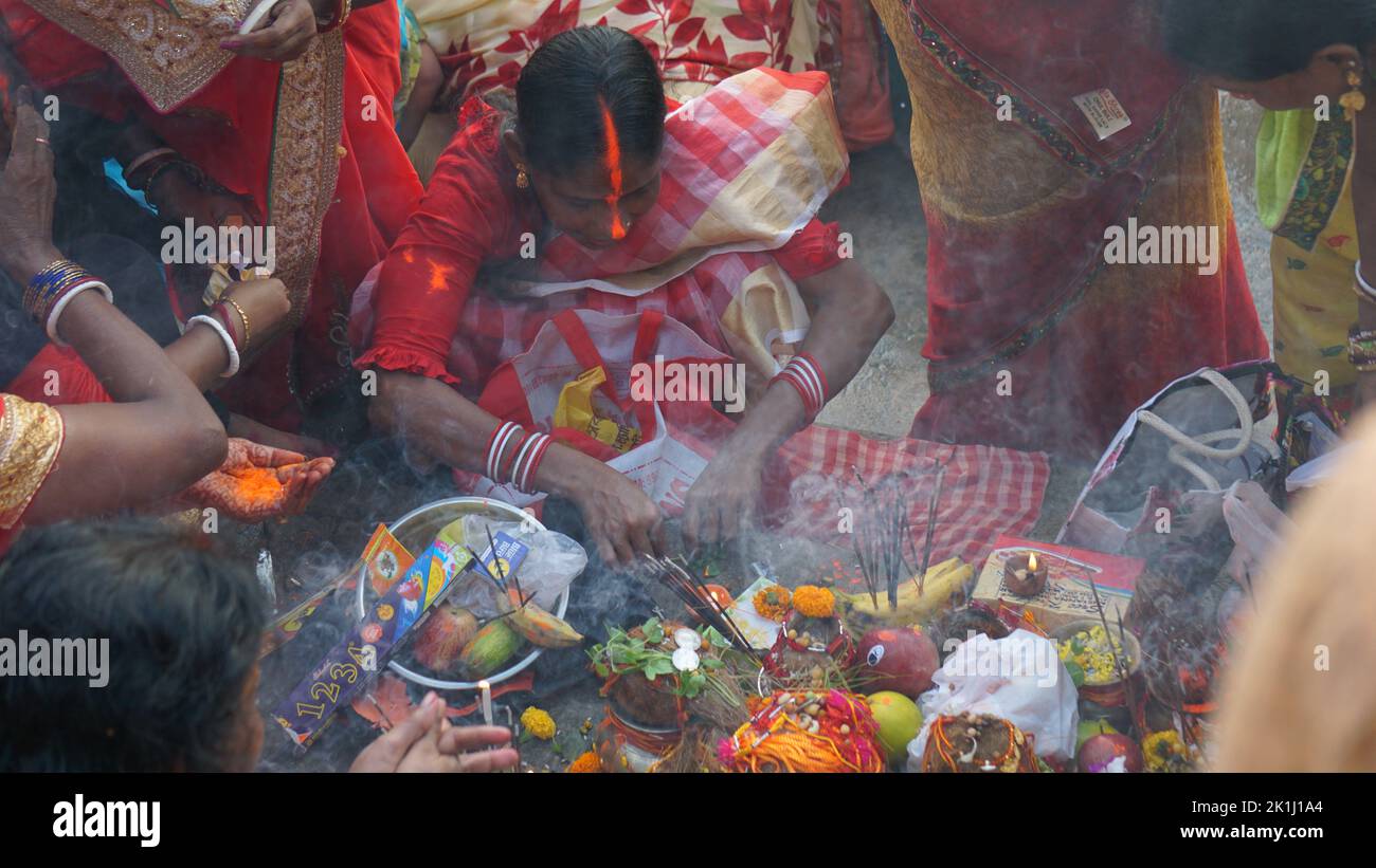 Indian woman taking bath india hi-res stock photography and images - Alamy