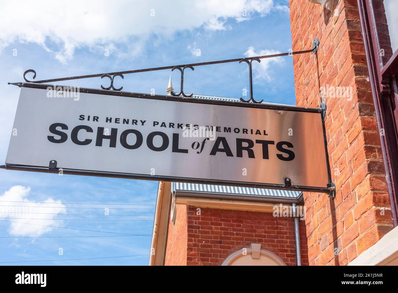 The Tenterfield School of Arts is a heritage-listed former school of ...