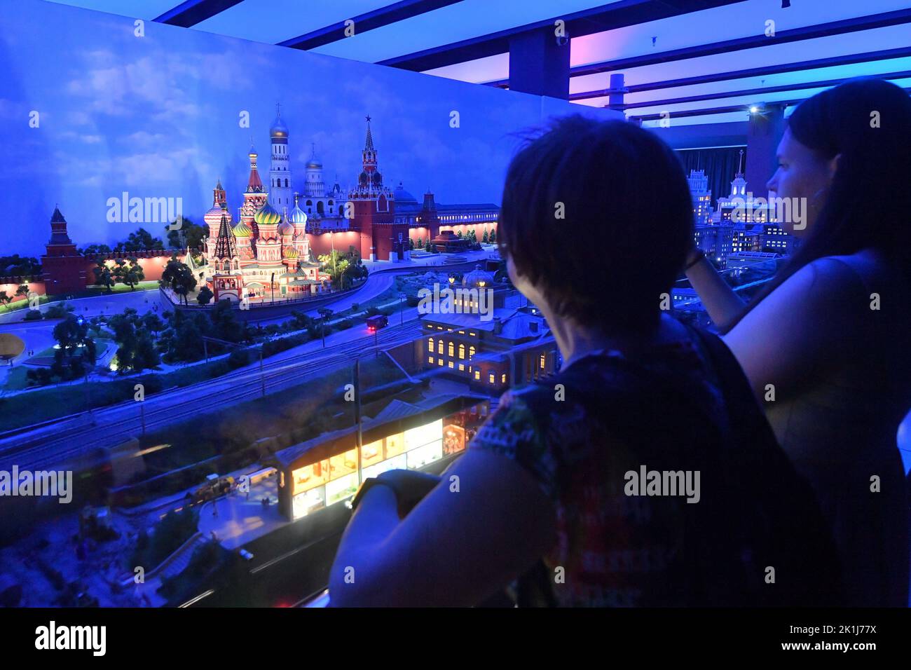 Moscow. Visitors in the Museum diorama 'Tsar model' in which the most ...