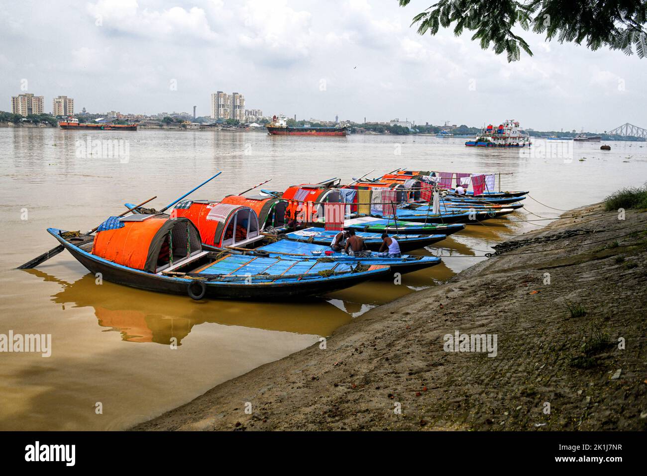 Kolkata, India. 18th Sep, 2022. Boats seen halted at Princep Ghat as ...