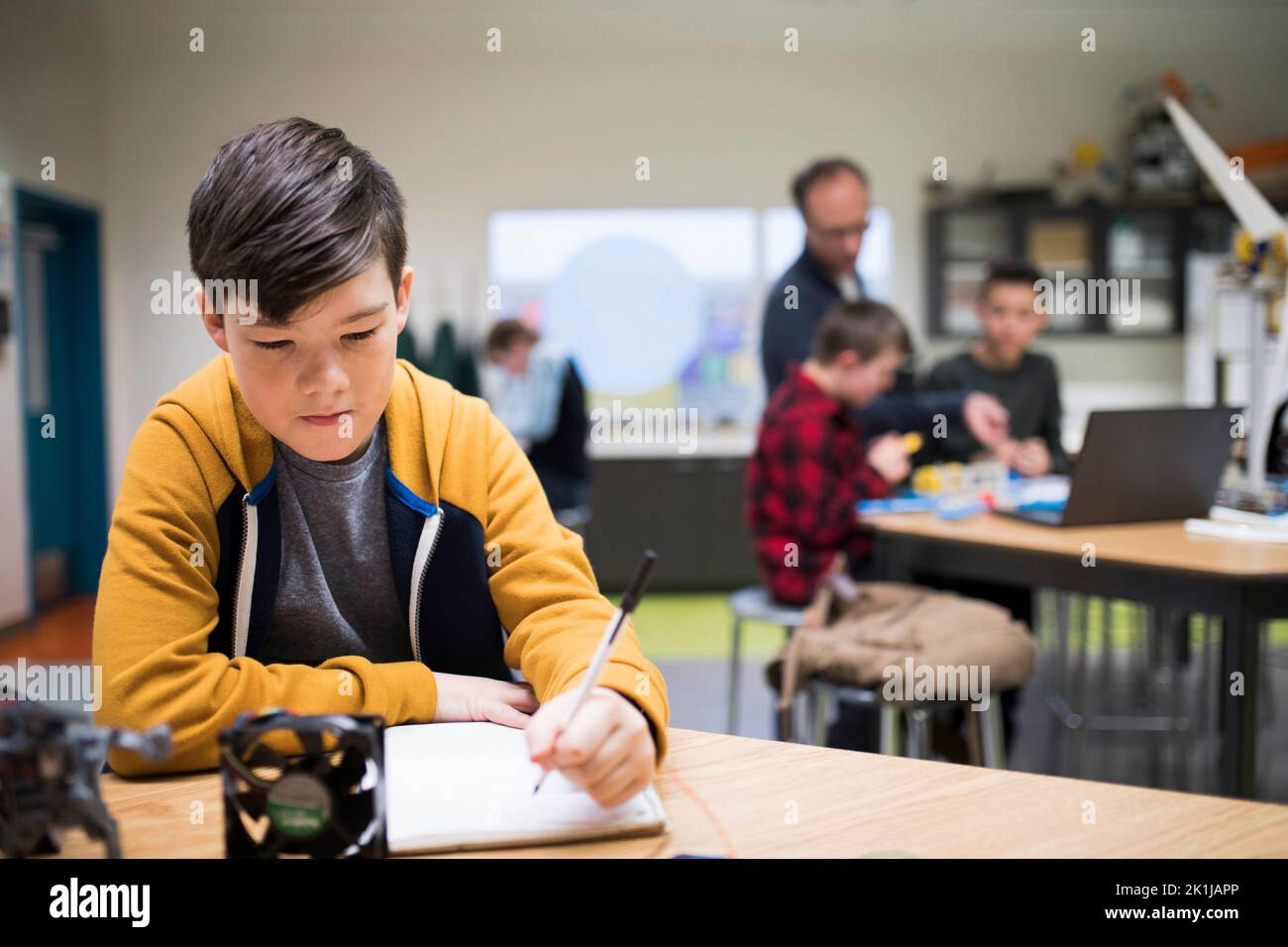 Junior science series hi-res stock photography and images - Alamy