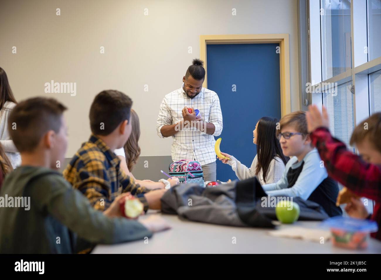 Cafeteria teacher hi-res stock photography and images - Alamy