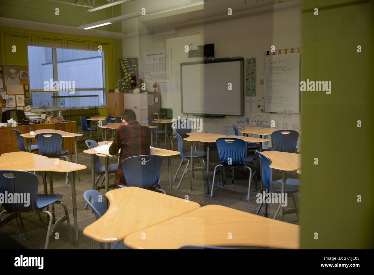 Junior high school classroom hi-res stock photography and images - Alamy