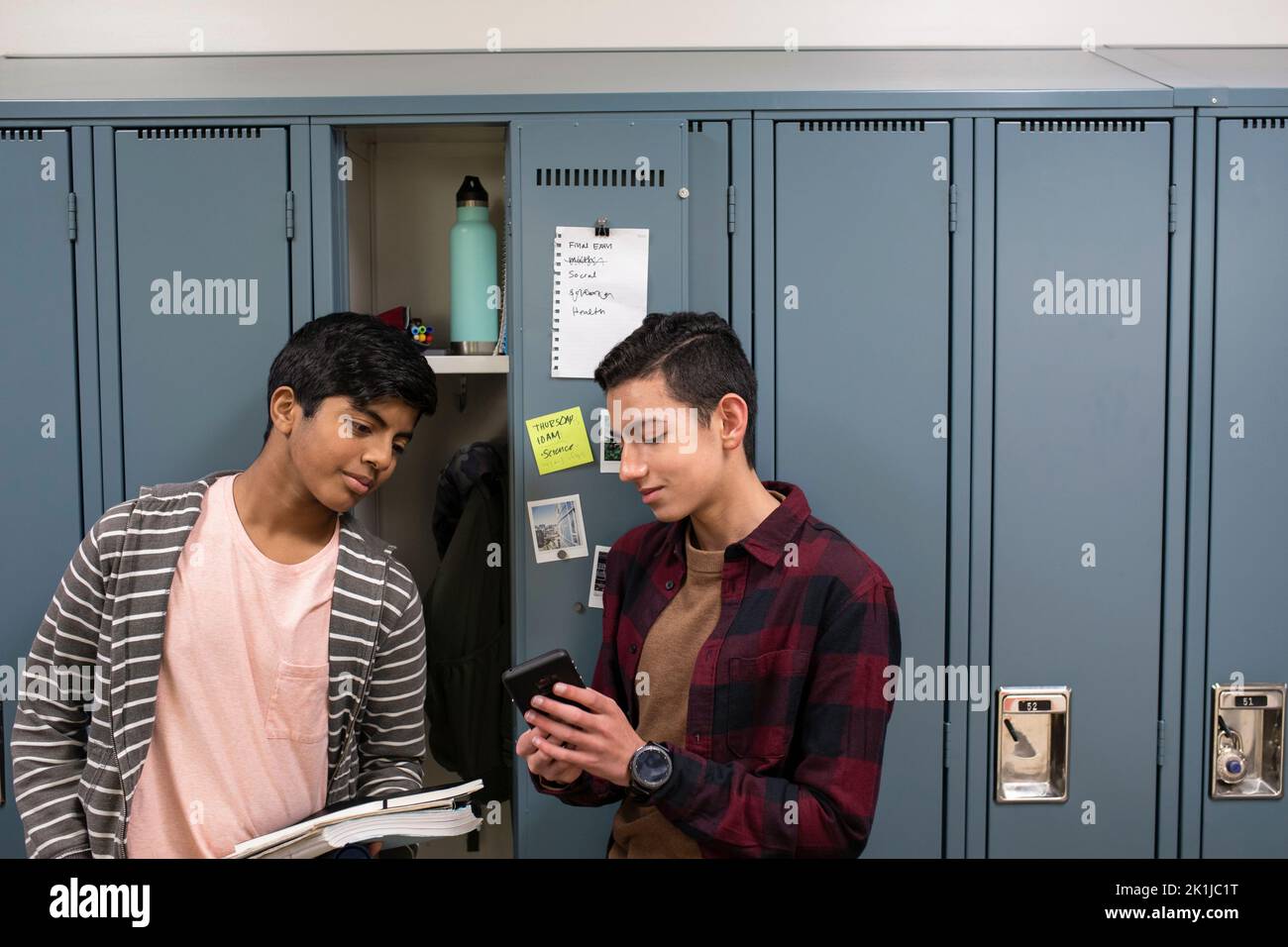 Tween boy locker hi-res stock photography and images - Alamy