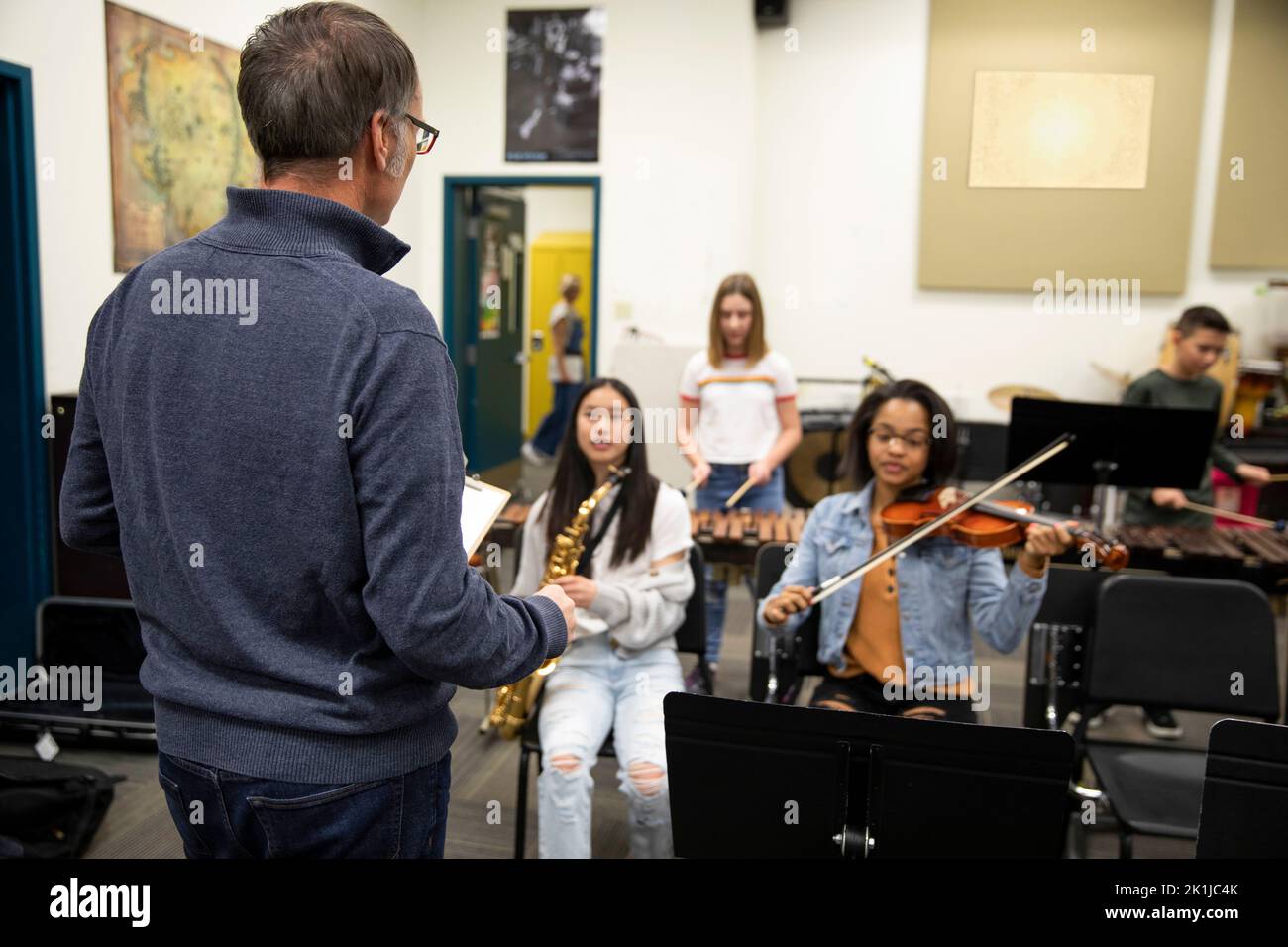 Music teacher classroom hi-res stock photography and images - Alamy