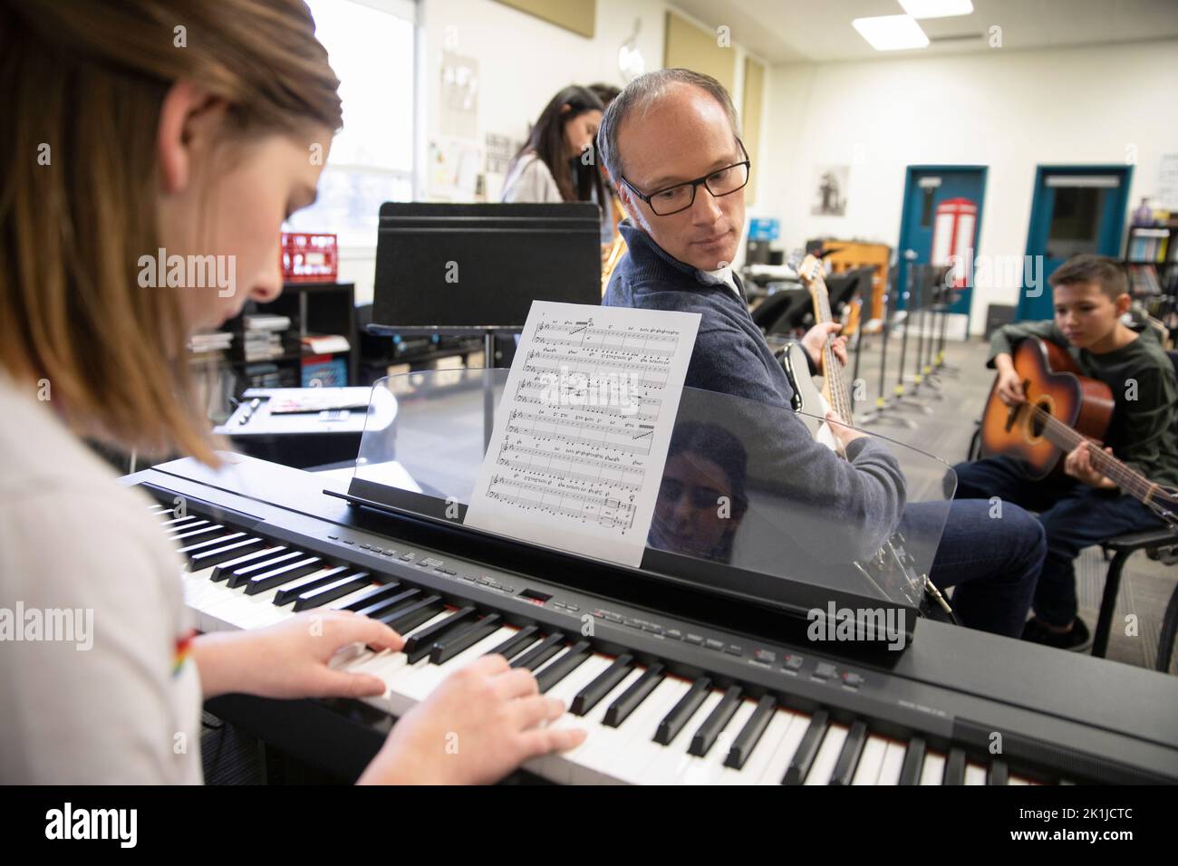 Piano classroom hi-res stock photography and images - Alamy
