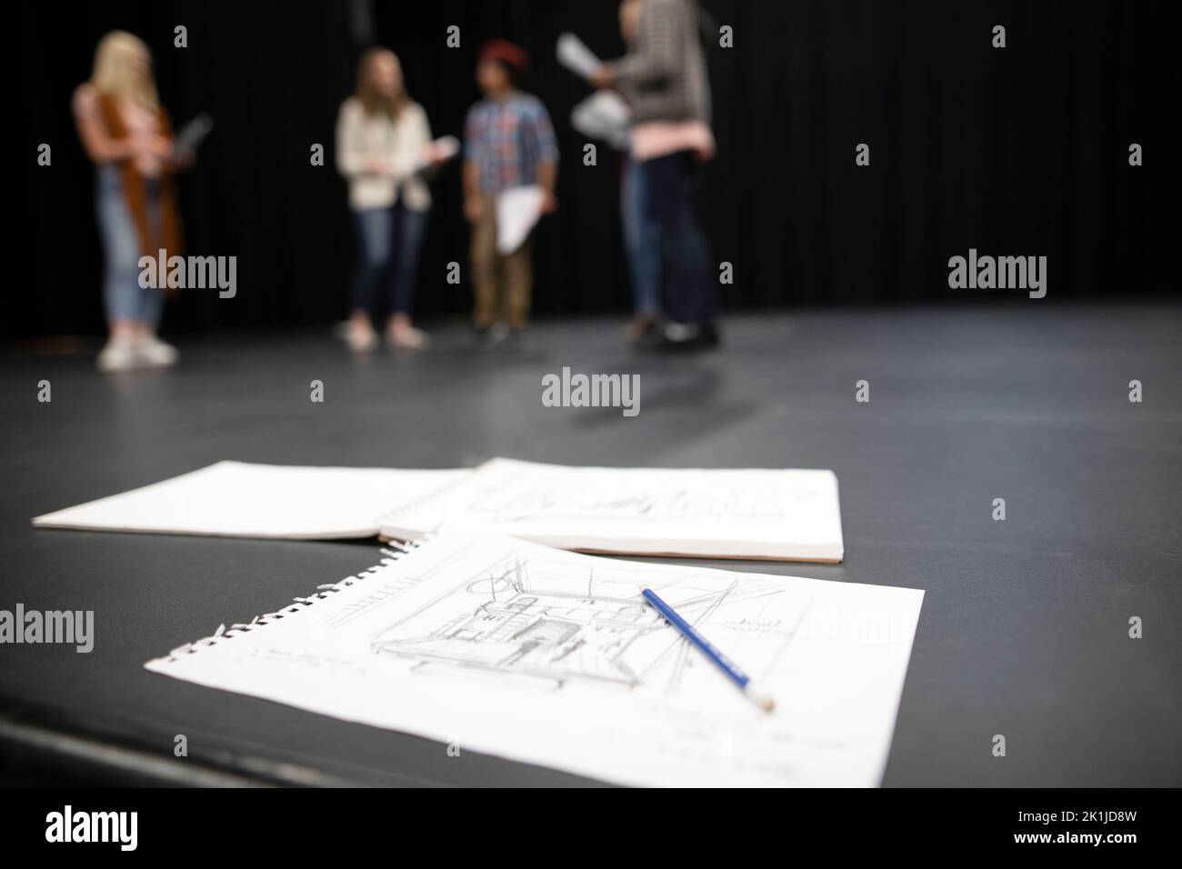 Rehearsing set drama hi-res stock photography and images - Alamy