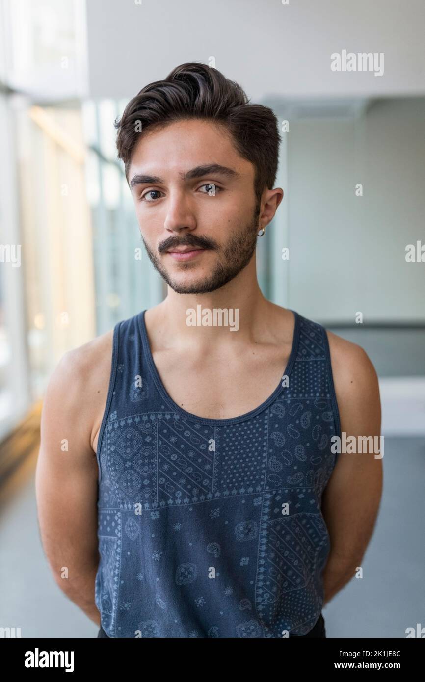 Handsome dancer hi-res stock photography and images - Alamy