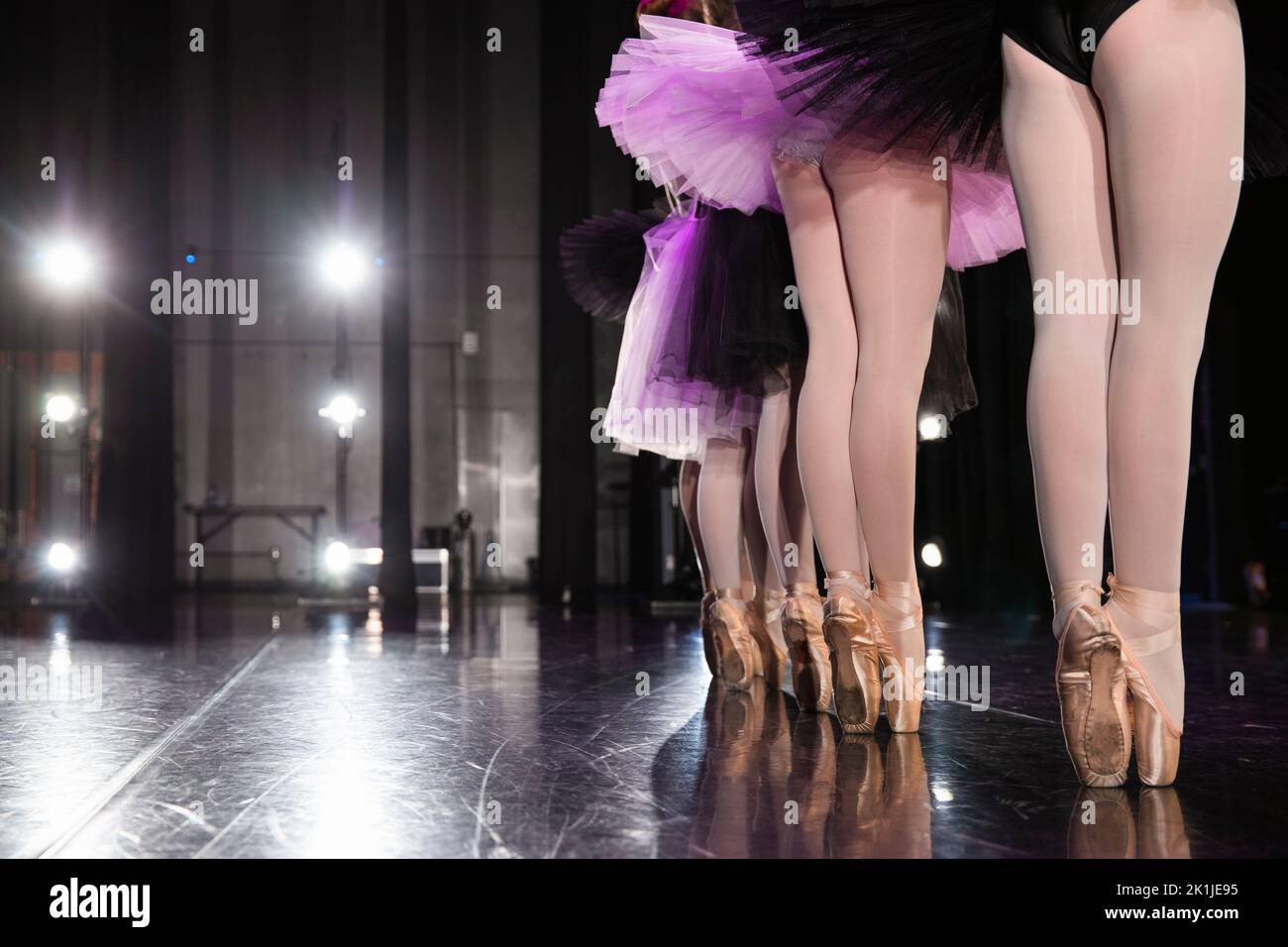 Repetition ballet hi-res stock photography and images - Alamy