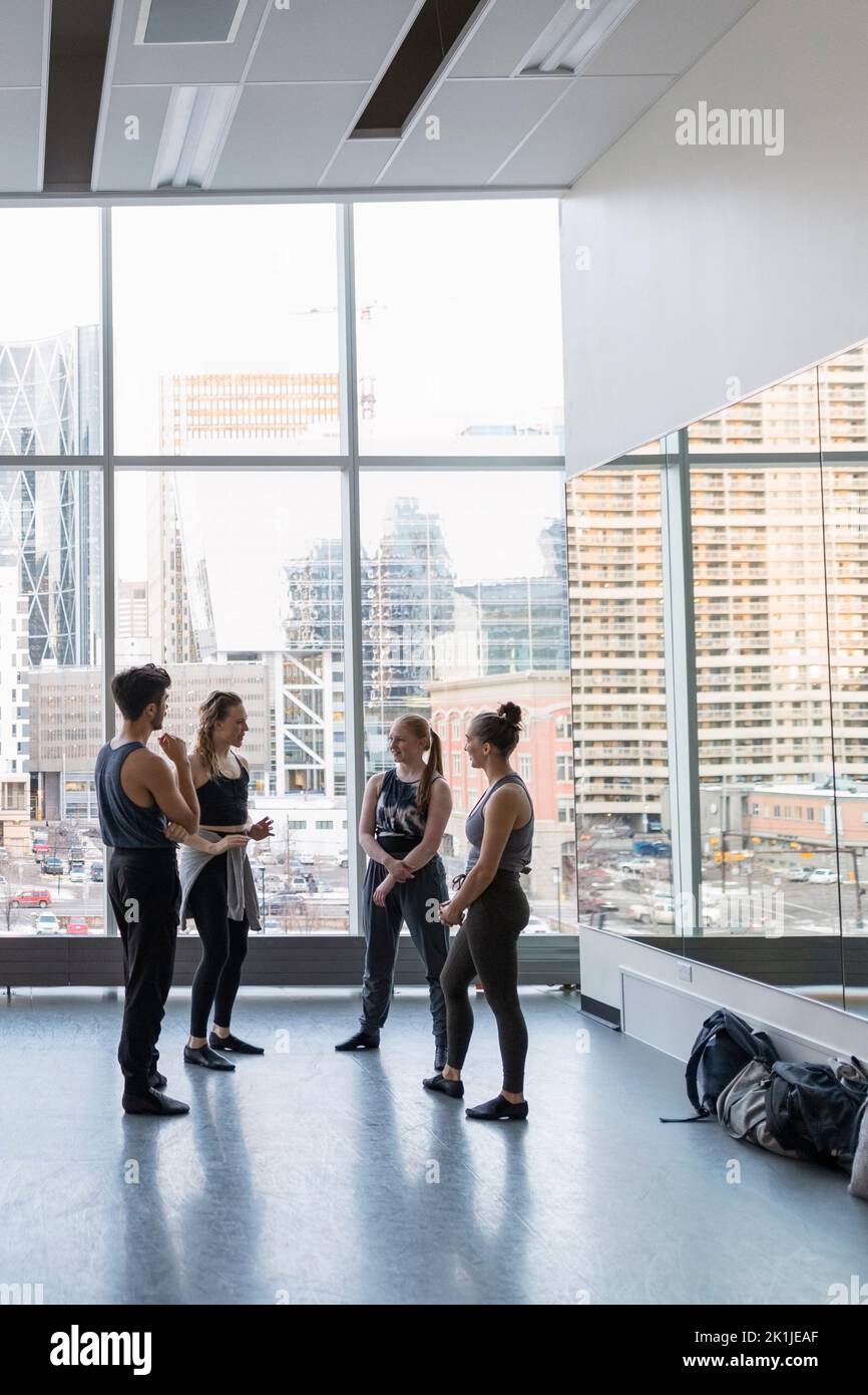 Studio talking not sport not ballet hi-res stock photography and images ...