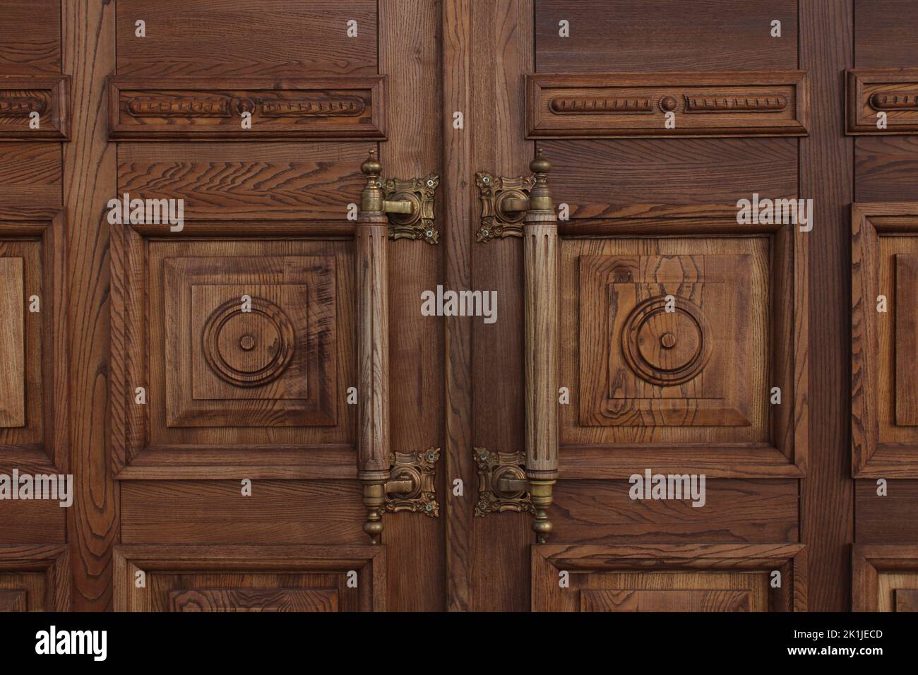 Big door handles hi-res stock photography and images - Alamy