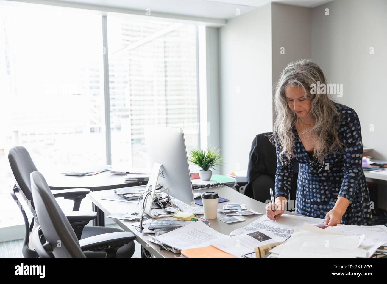 Theater manager hi-res stock photography and images - Alamy