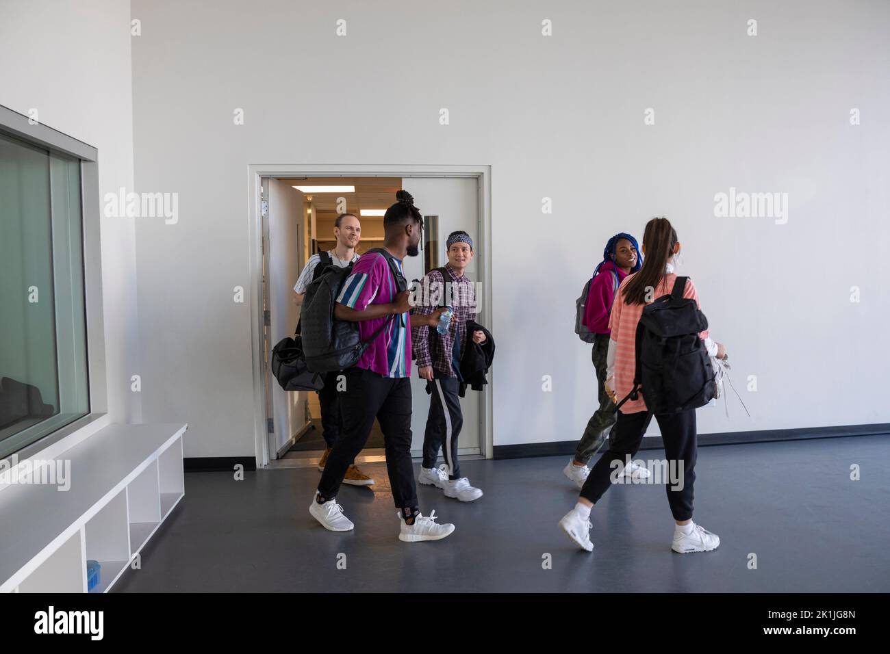 Hip-hop dancers arriving at dance studio Stock Photo - Alamy