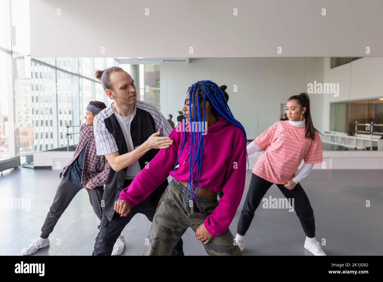 Dancer studio group hi-res stock photography and images - Alamy