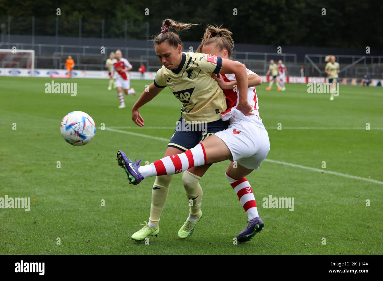 Cologne, Germany. 19th Sep, 2022. Flyeralarm Frauen Bundesliga ...