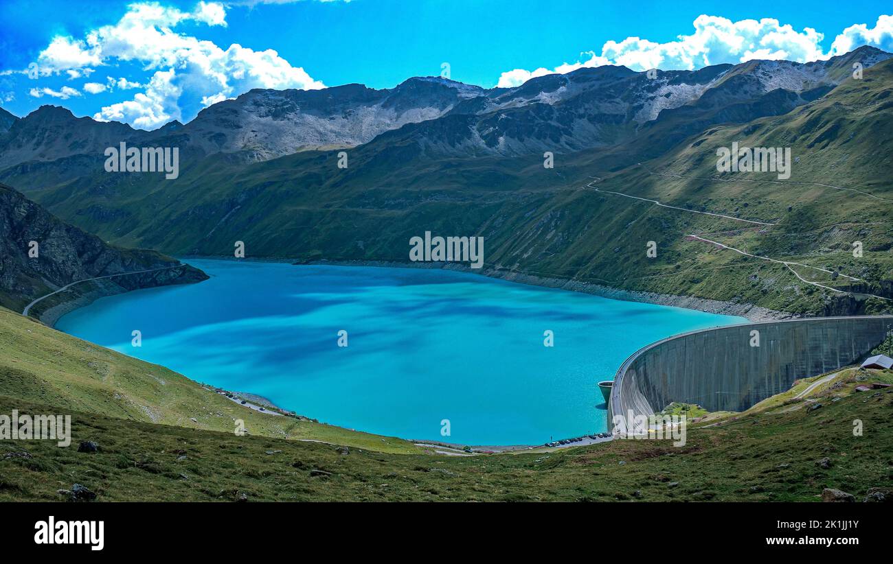 Lac de moiry hi-res stock photography and images - Alamy