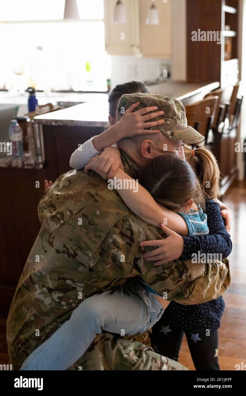 Returning army hi-res stock photography and images - Alamy