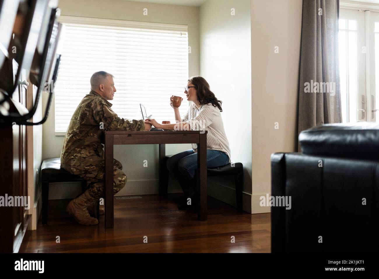 Military woman and military man talking hi-res stock photography and ...