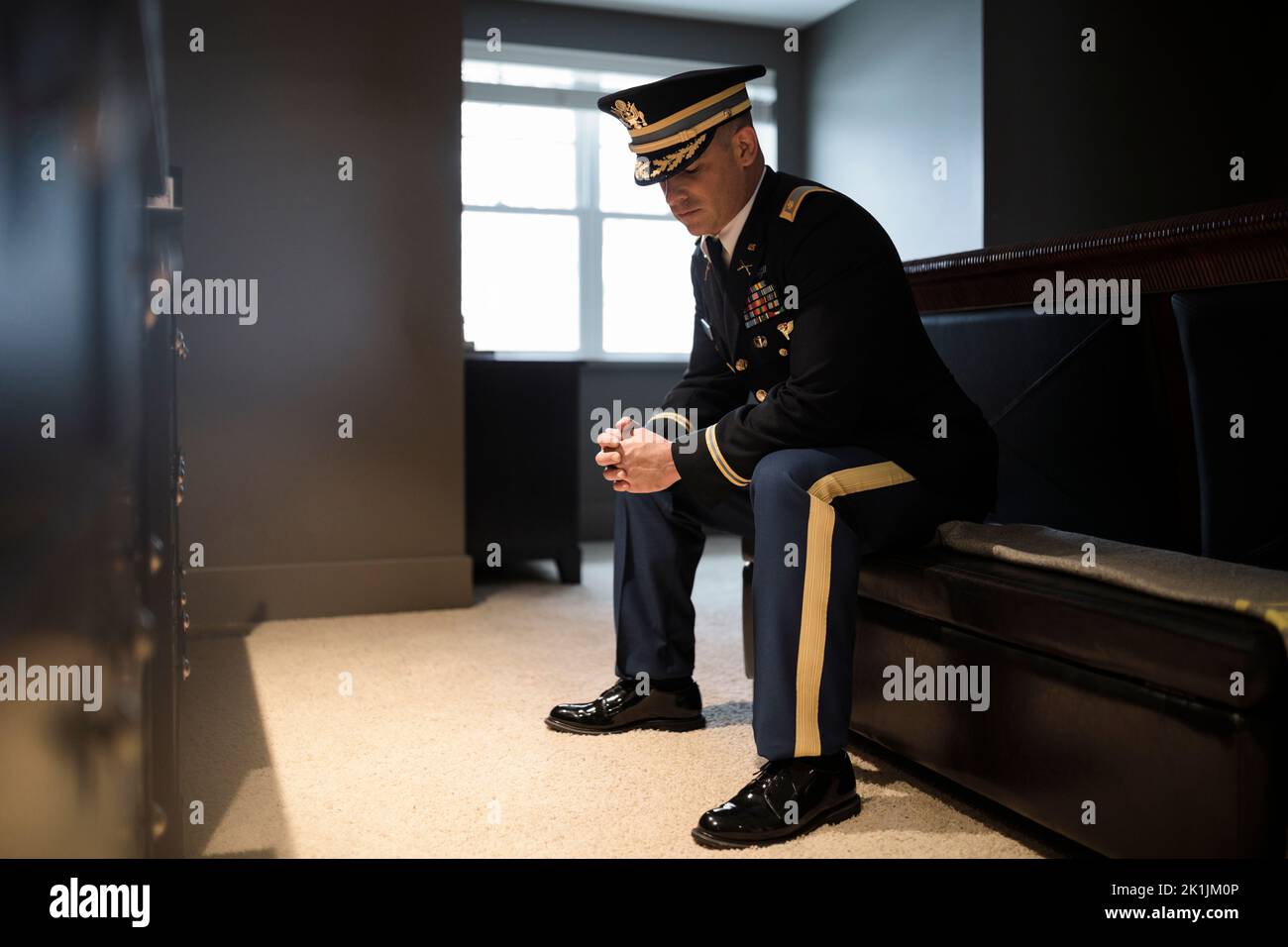 Soldier sitting looking down hi-res stock photography and images - Alamy
