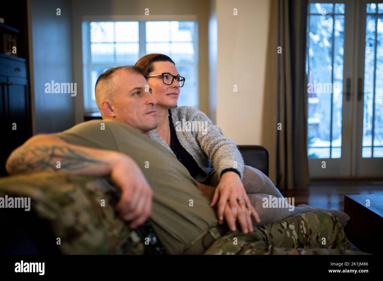 Military bonding hi-res stock photography and images - Alamy