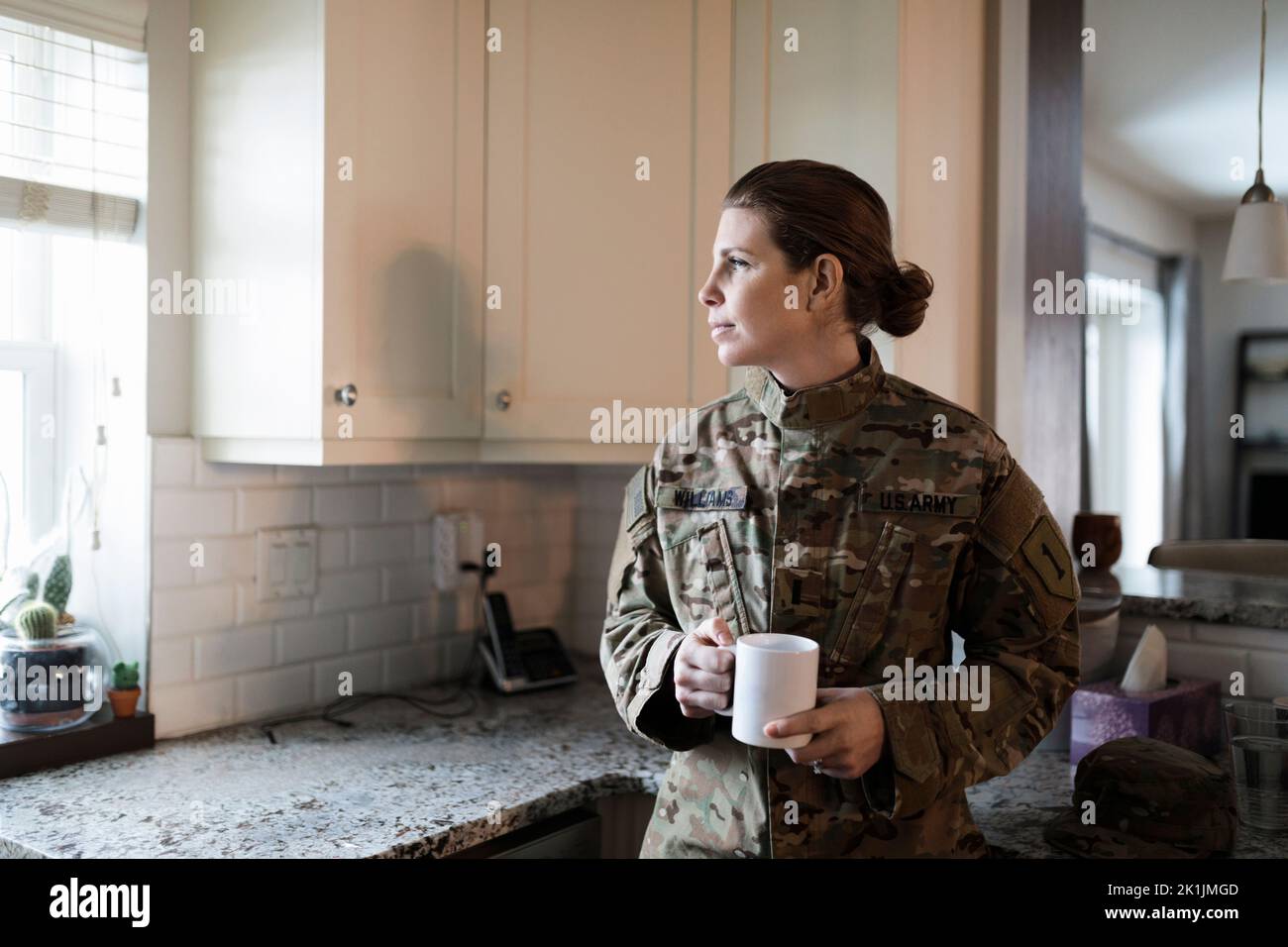 Look camouflage hi-res stock photography and images - Alamy