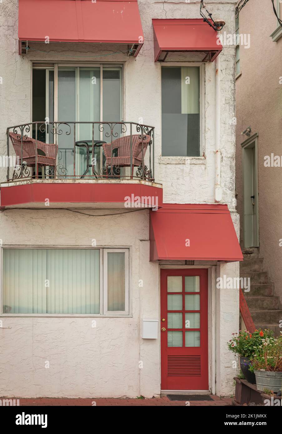 Beautiful balcony old house hi-res stock photography and images - Alamy