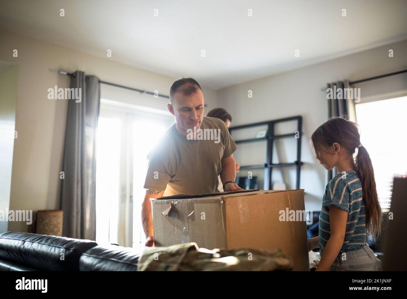 Military bonding hi-res stock photography and images - Alamy