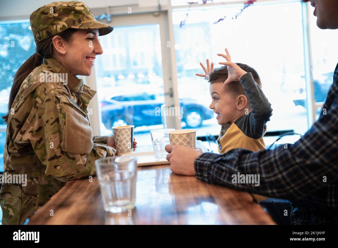 Military bonding hi-res stock photography and images - Alamy