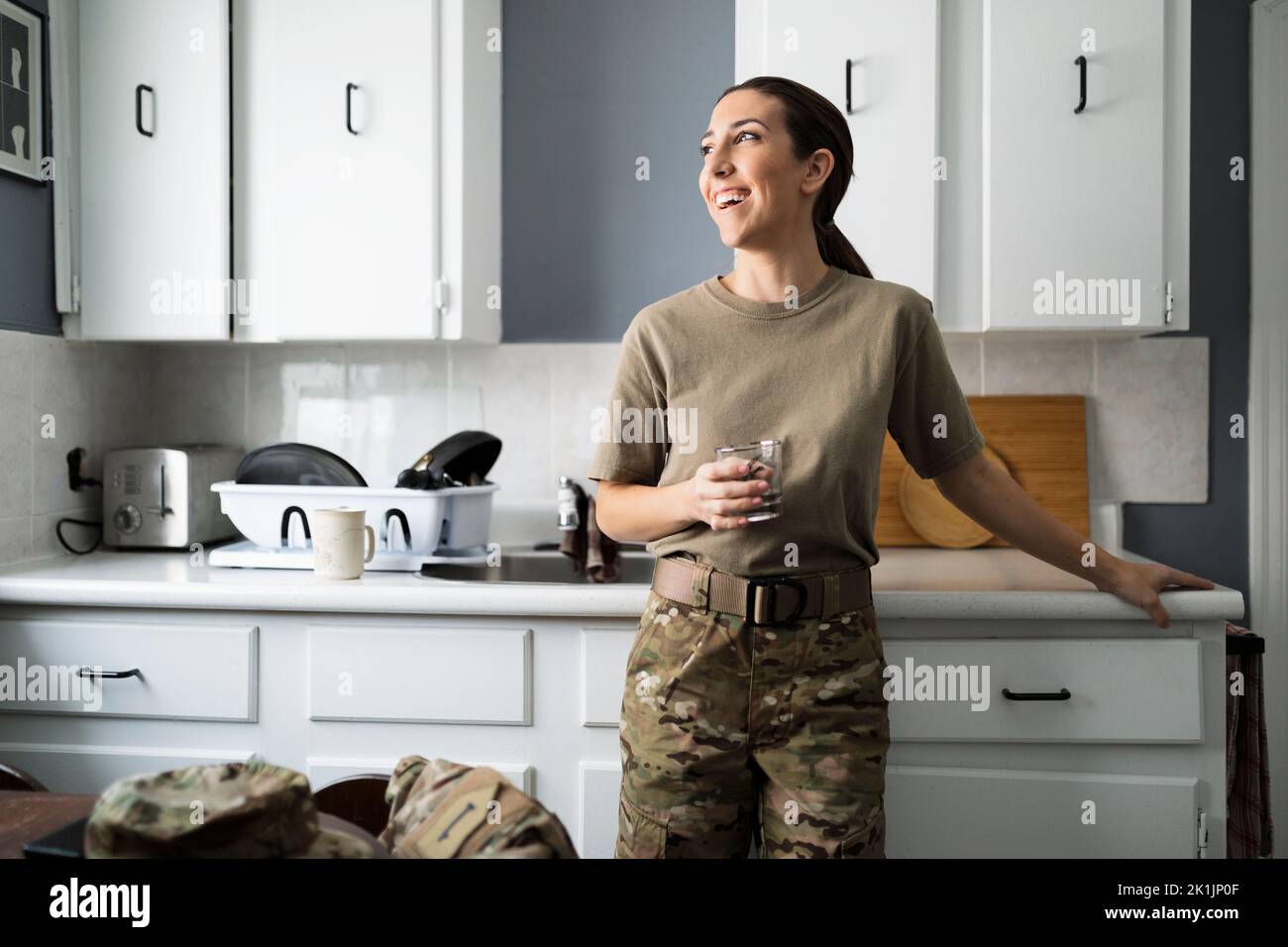 Kitchen uniform hi-res stock photography and images - Alamy