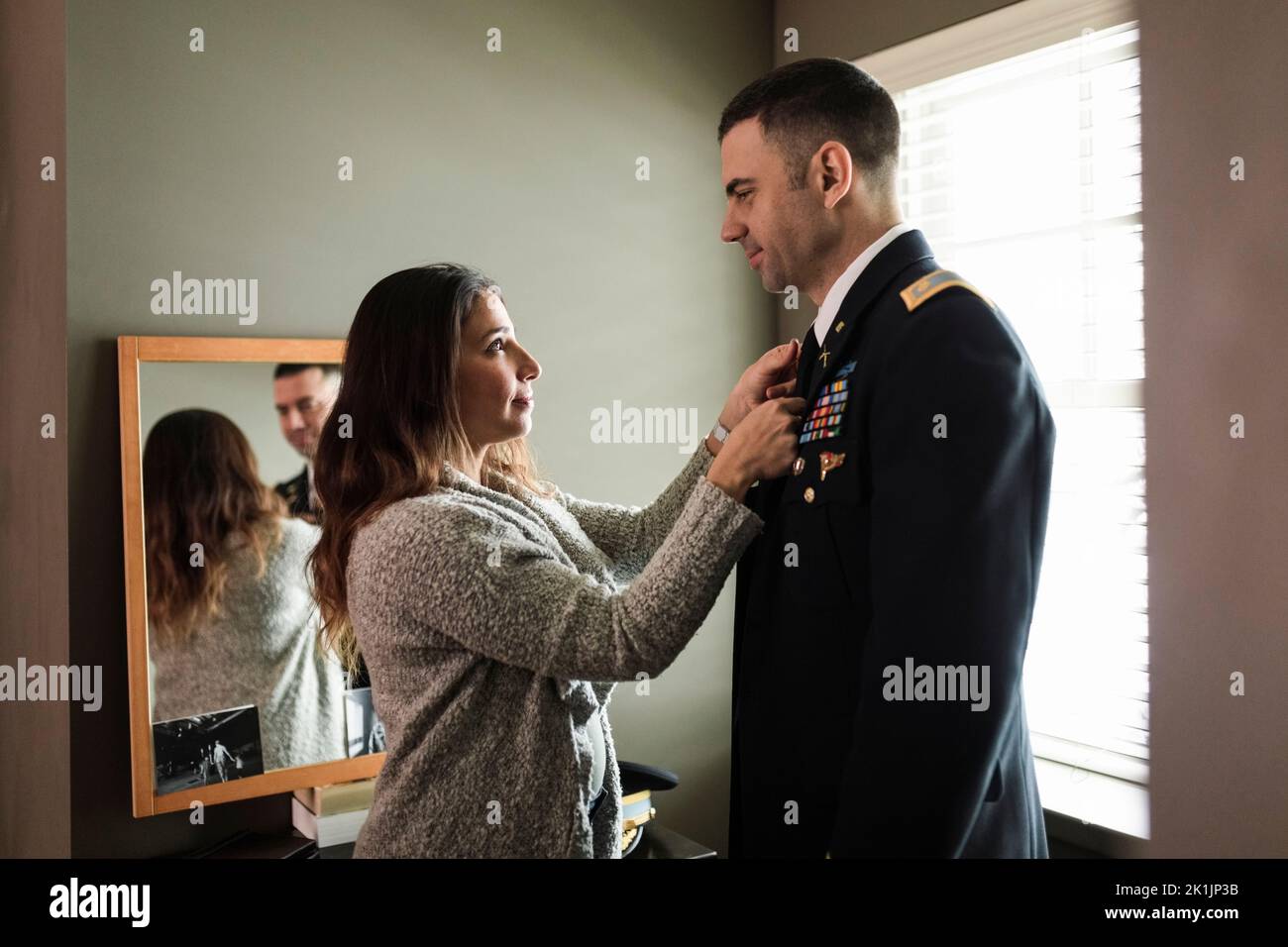 Husband military hi-res stock photography and images - Alamy