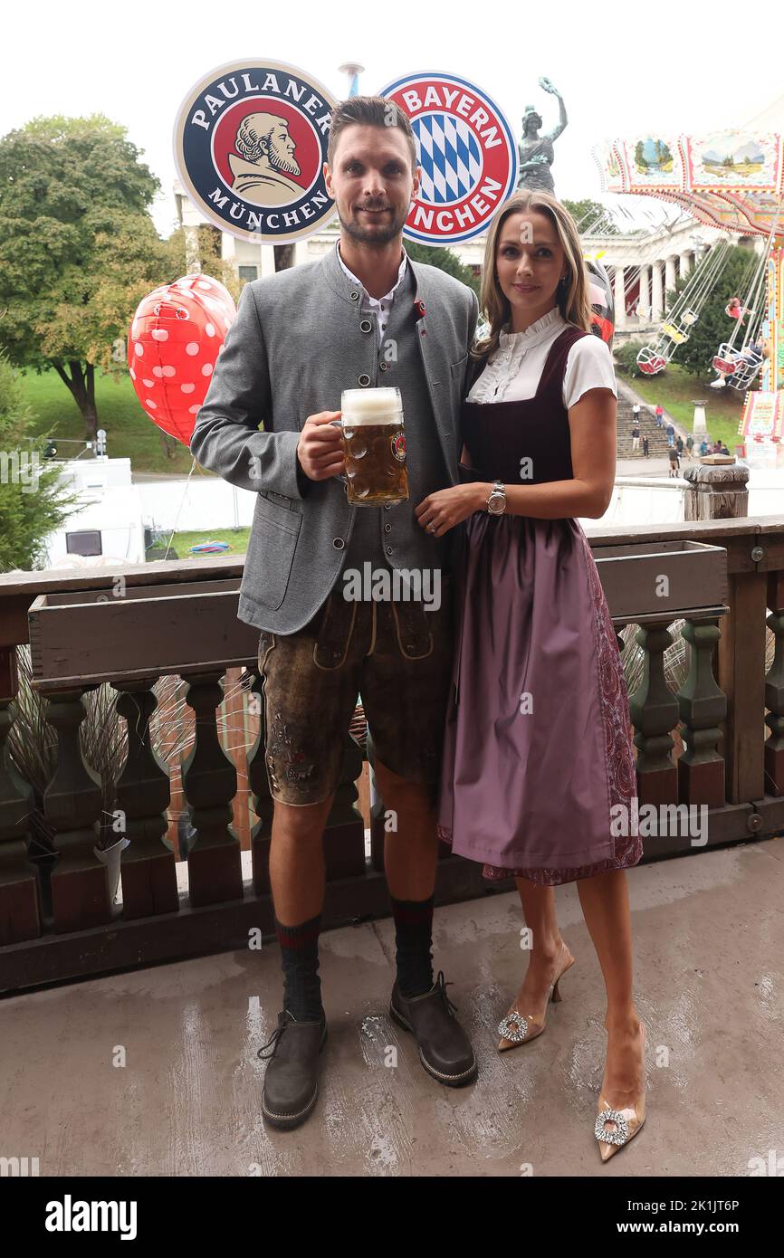Munich, Germany 18.09.2022, Football. Team FC Bayern Muenchen visits ...