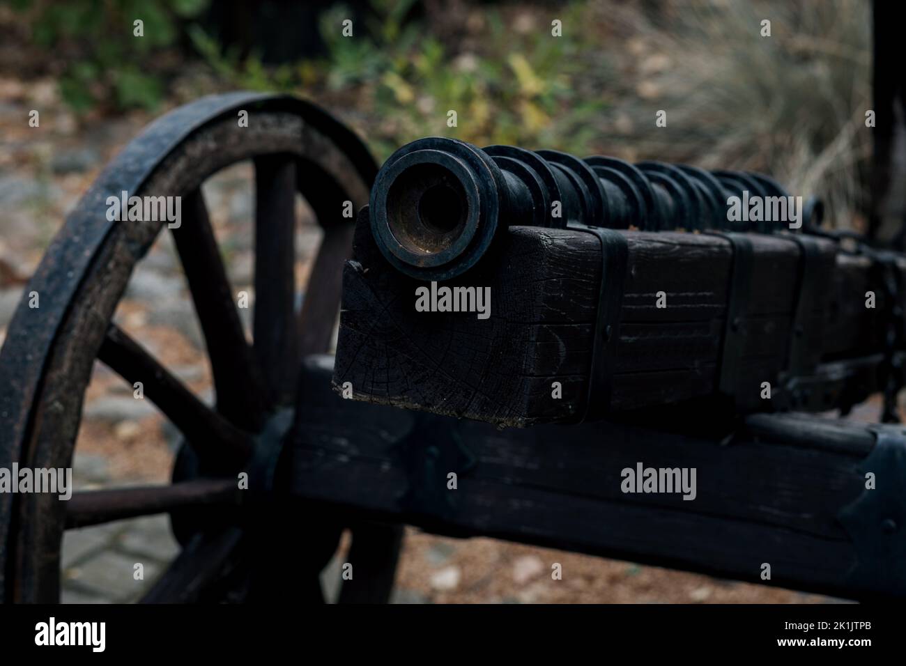 Retro vintage gunpowder cannon hi-res stock photography and images - Alamy