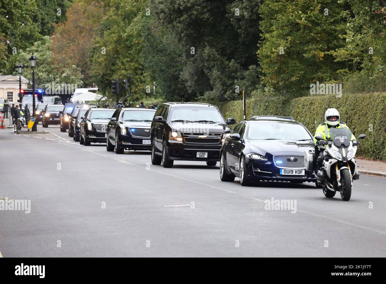 London, UK. 19th Sep, 2022. A motorcade carrying U.S. President Joe ...