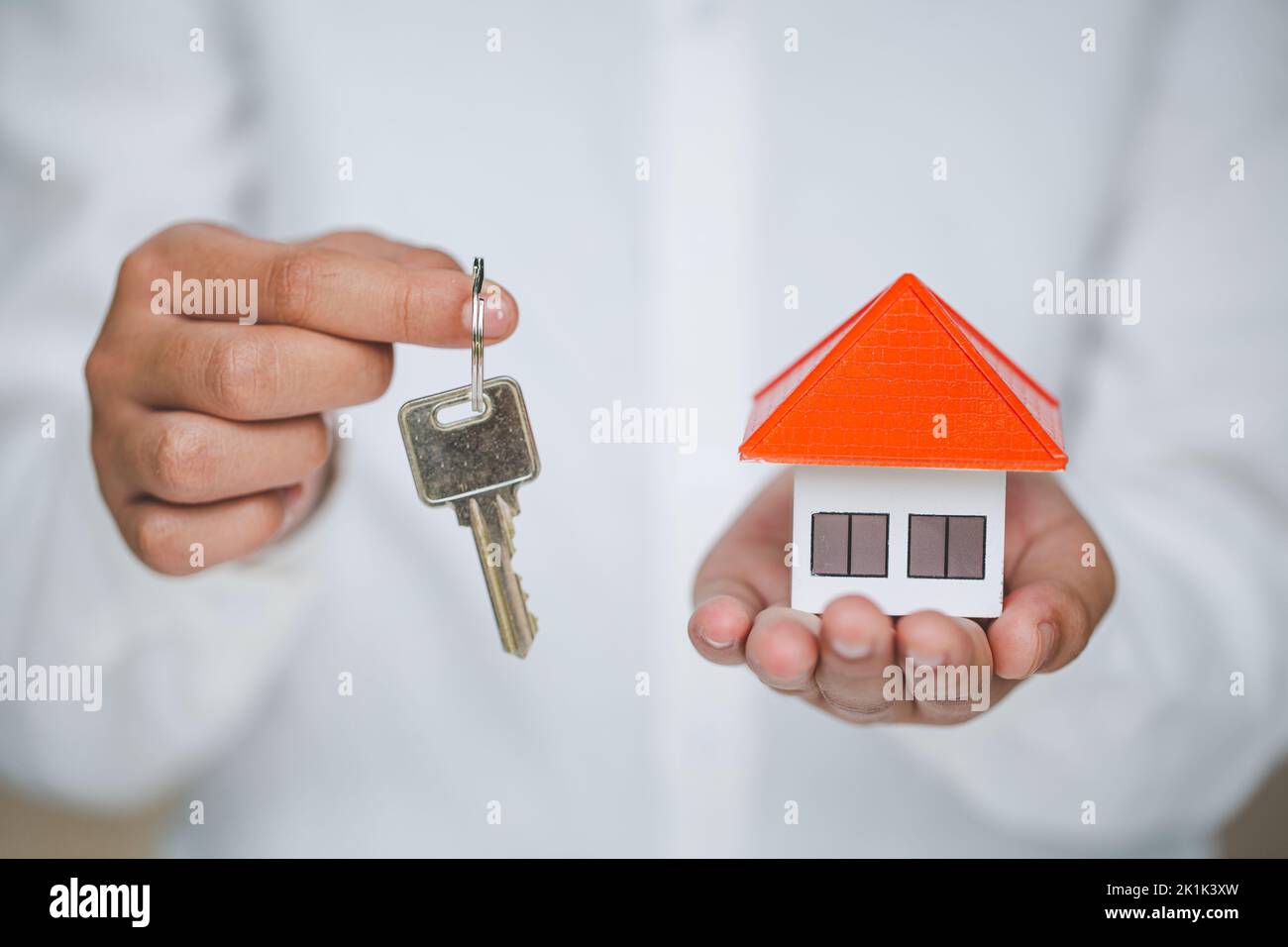 Real estate agent house model hi-res stock photography and images - Alamy