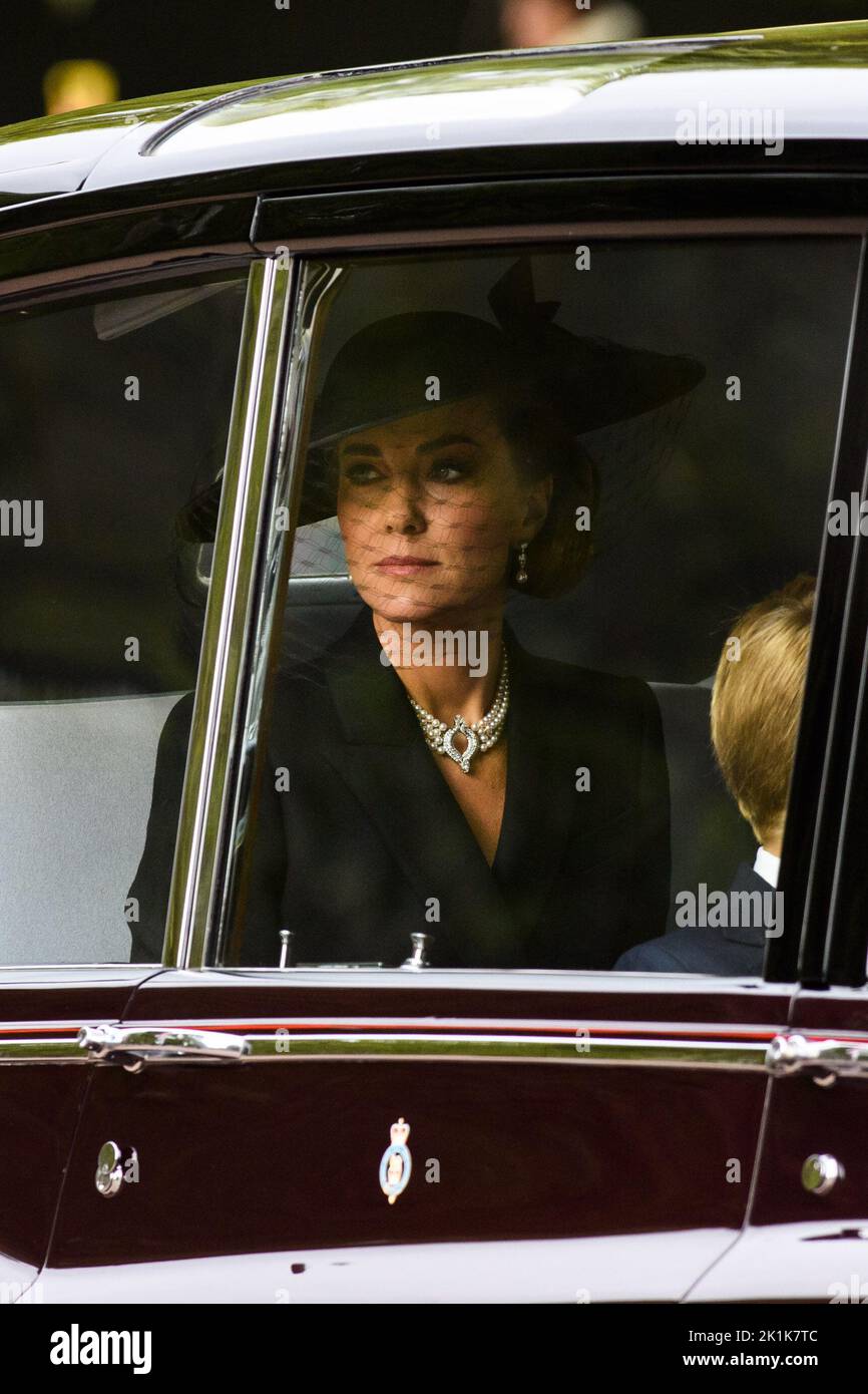 London, UK. 19 September 2022. Katherine, The Princess of Wales driving down the Mall in London ...