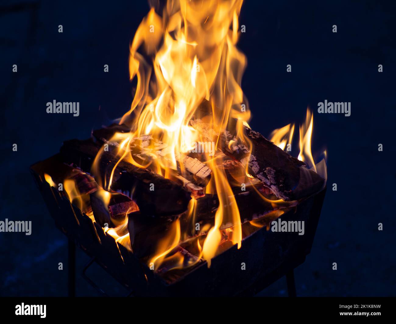 Evening open fire flame outdoors Stock Photo - Alamy