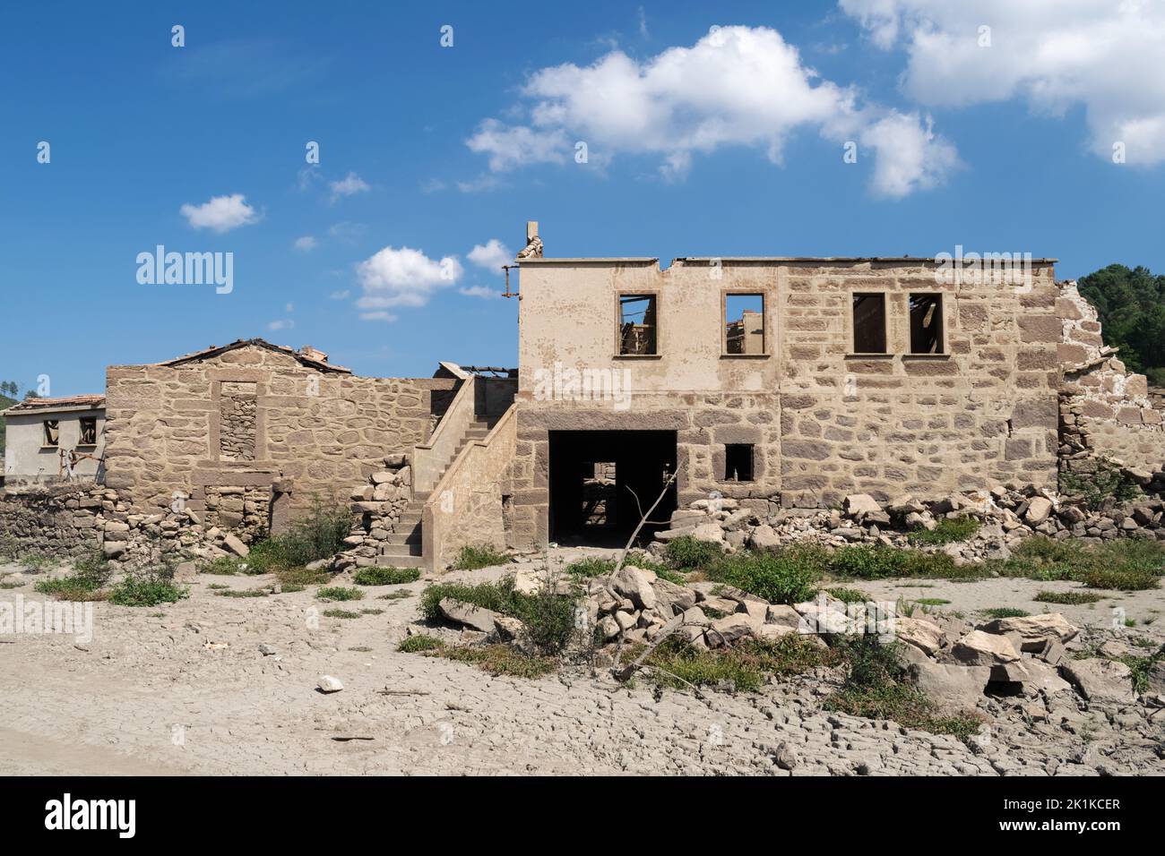 Abandoned houses in the ghost town of Aceredo by Alto Lindoso reservoir ...