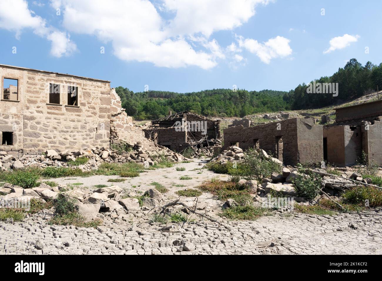 Abandoned houses in the ghost town of Aceredo by Alto Lindoso reservoir ...