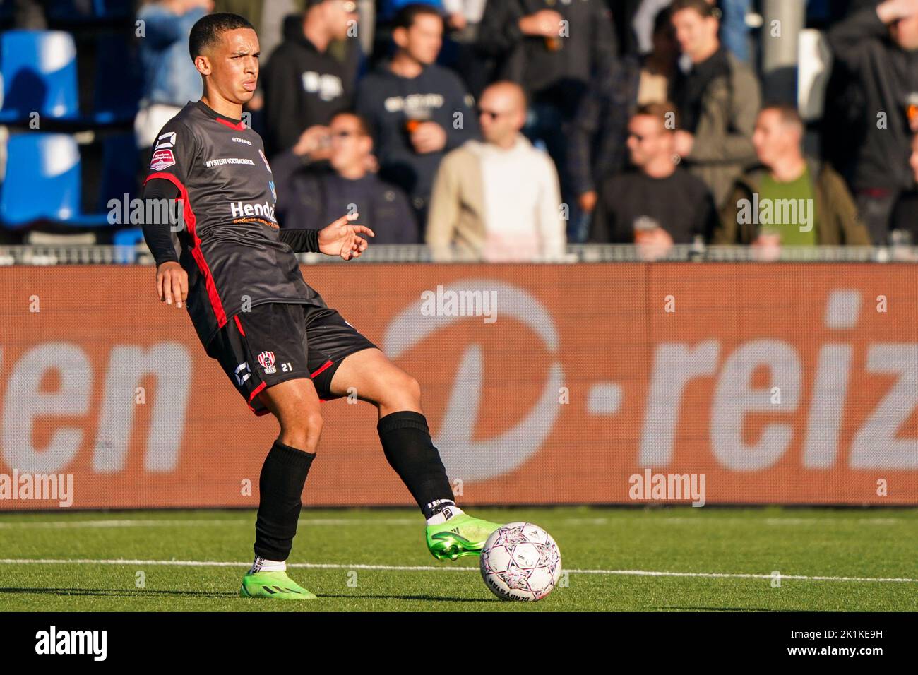 DEN BOSCH, NETHERLANDS - SEPTEMBER 17: Joshua Mukeh of TOP Oss passes ...