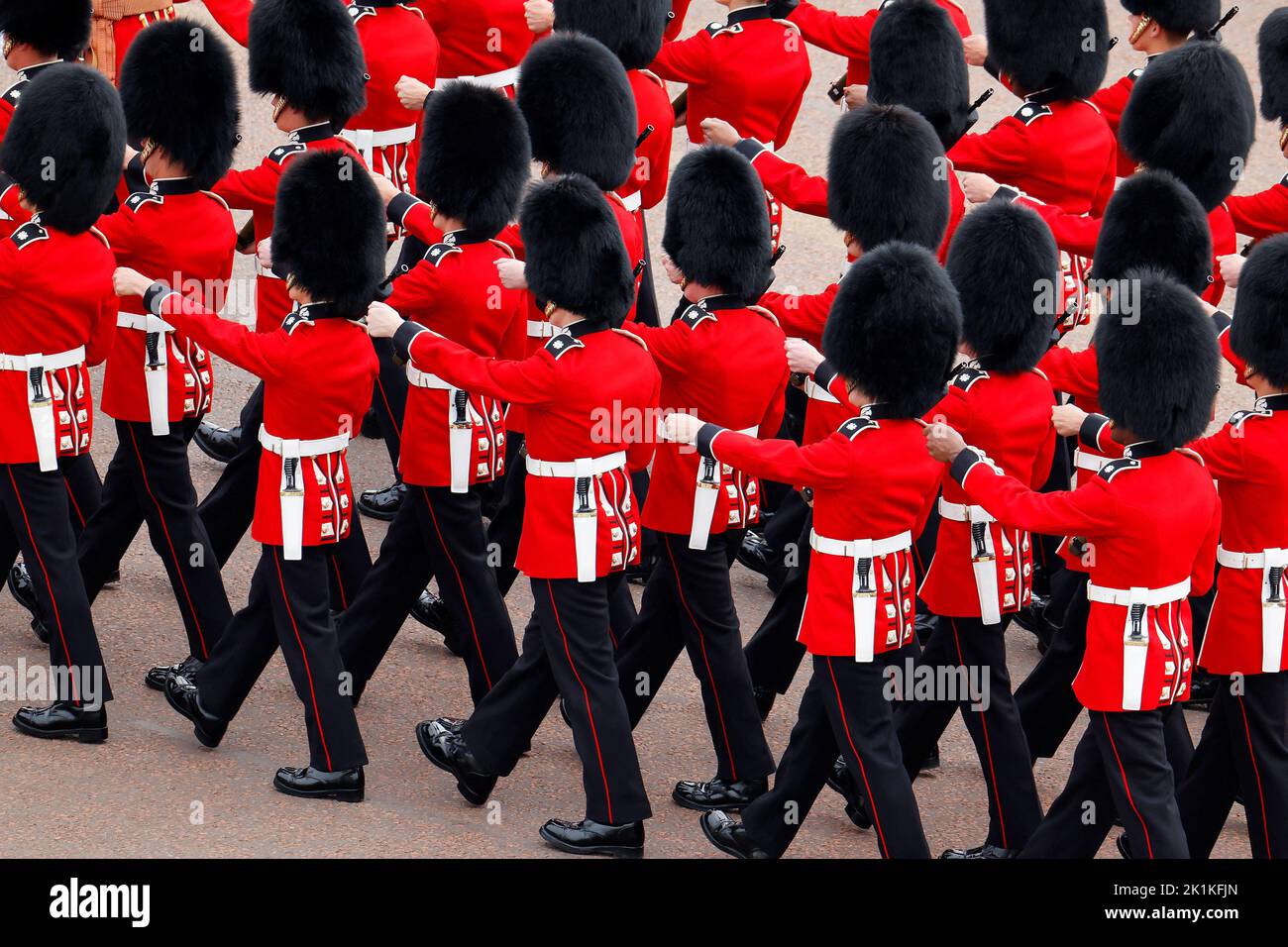 The queen guards balmoral castle hi-res stock photography and images ...