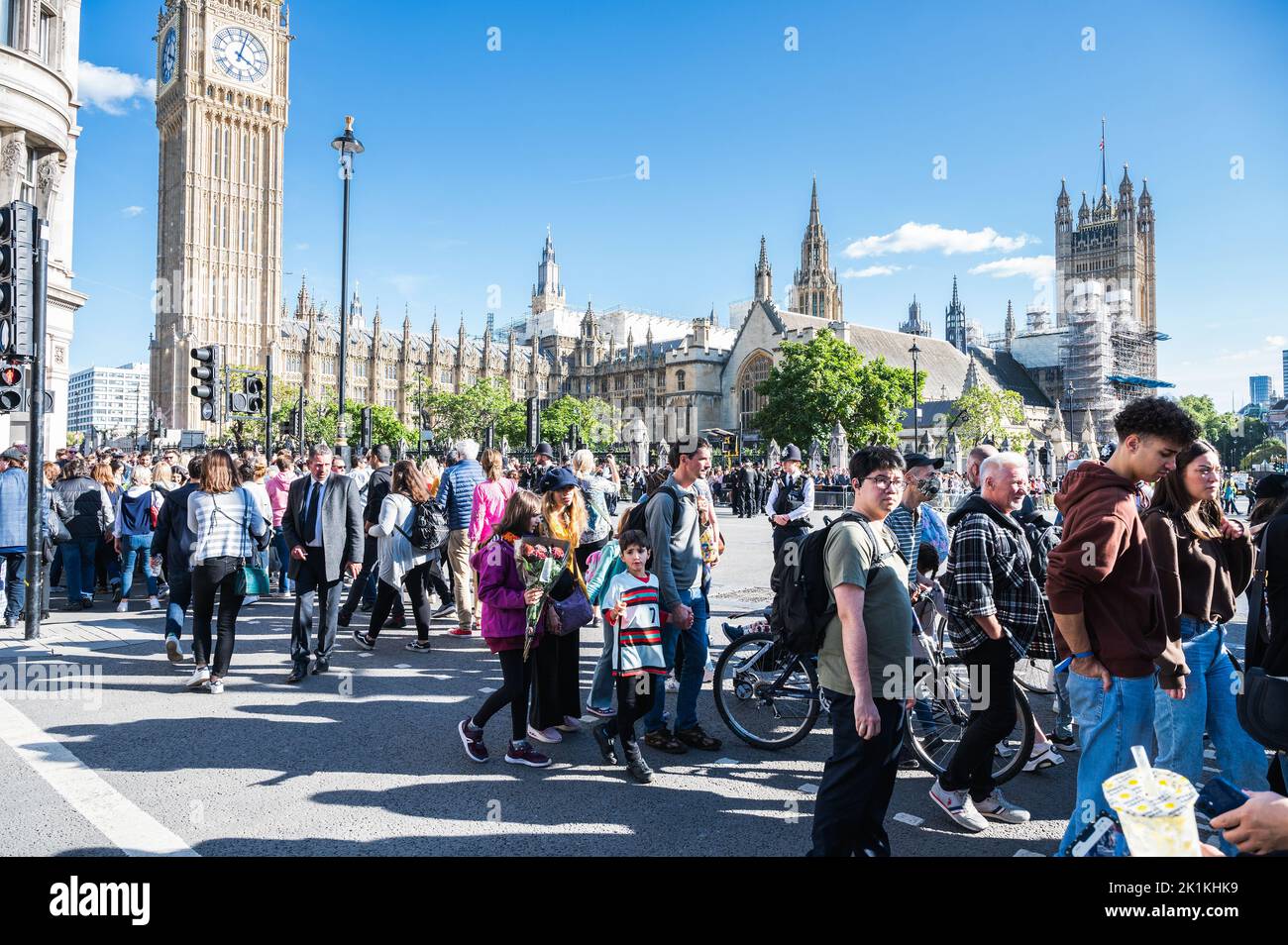 London, United Kingdom - September 17 2022: A crowd of people came to ...