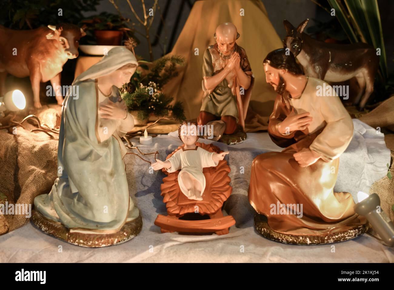 Christmas creche with Joseph Mary and small Jesus Stock Photo - Alamy